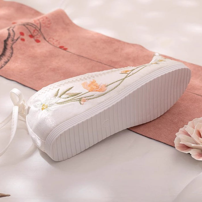 Azure Grace | Embroidered Shoes(青颜） – NewMoonDance