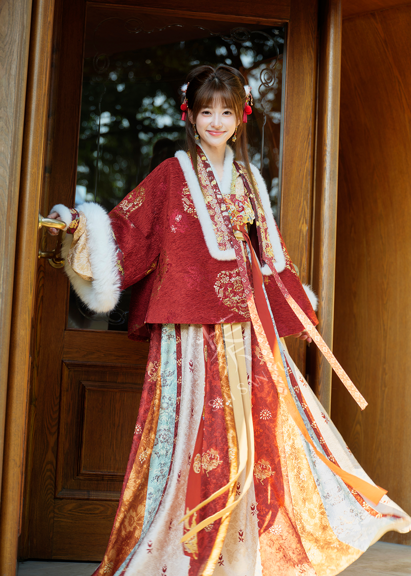 Golden Horse | 4-Piece 2026 New Year Hanfu (金马阳焰) – NewMoonDance