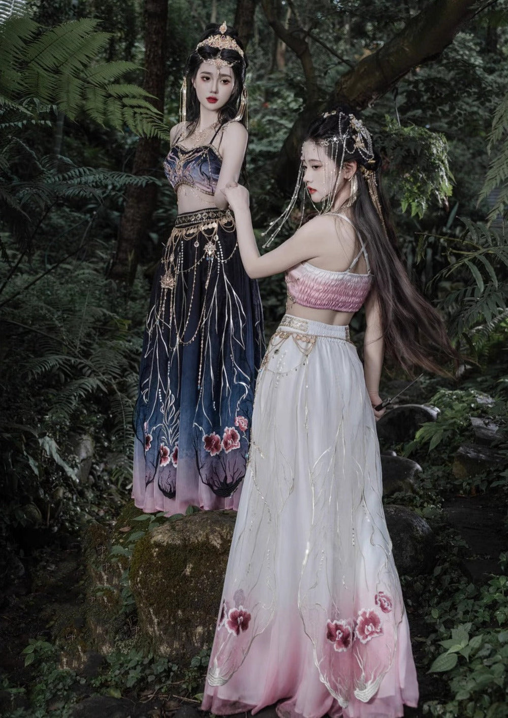 Moonlight Elf | Dunhuang Embroidered Gown (蝶骨) – NewMoonDance