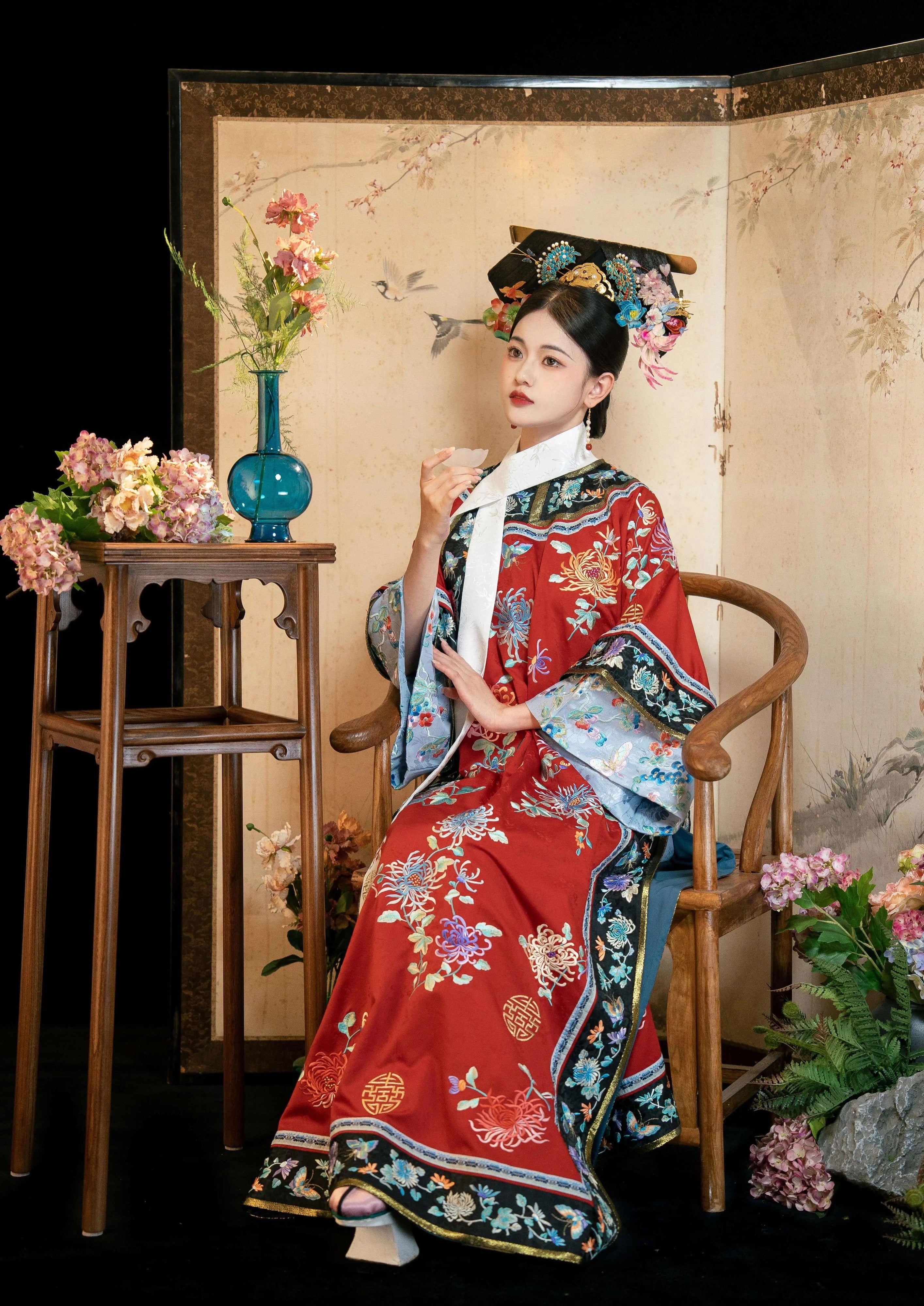 Sister Mei | Qing Qi Embroidered Dress (眉姐姐) – NewMoonDance