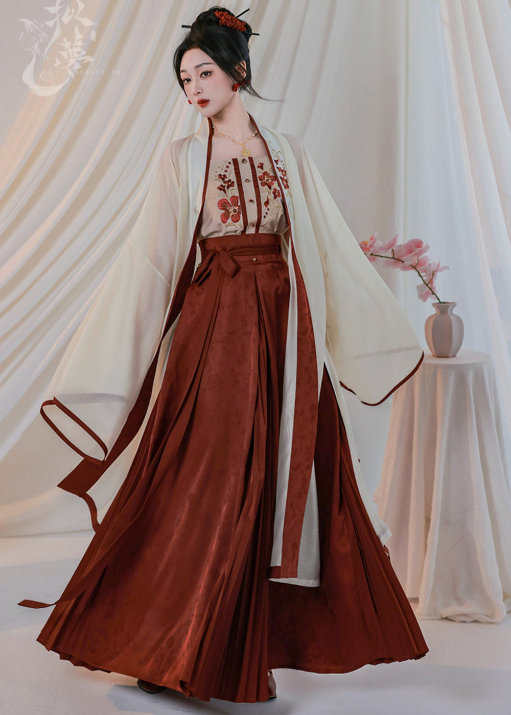 Crimson Goblet | 3-Piece Hanfu (赤玉盏) – NewMoonDance