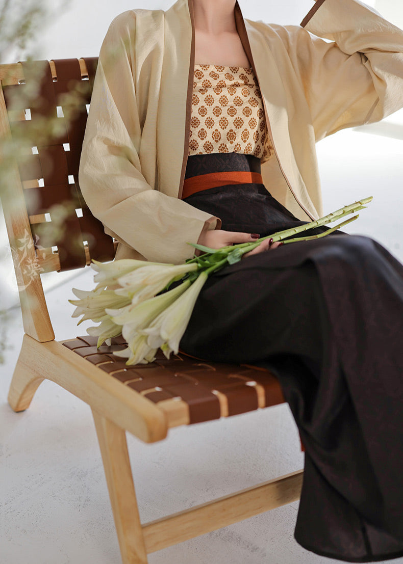 Rice Bloom | 3-Piece Modern Hanfu (稻花香) – NewMoonDance