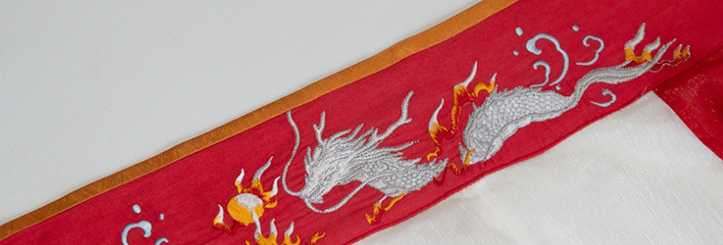 Dragon Leap | 4-Pieces Hanfu Set (鱼跃龙门) – NewMoonDance
