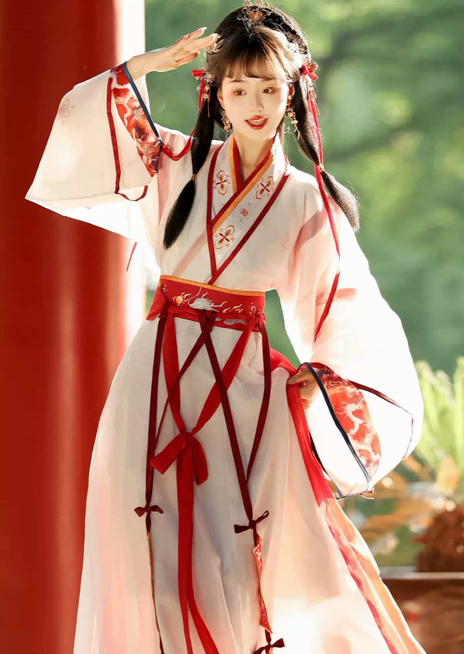 Dragon Leap | 4-Pieces Hanfu Set (鱼跃龙门) – NewMoonDance