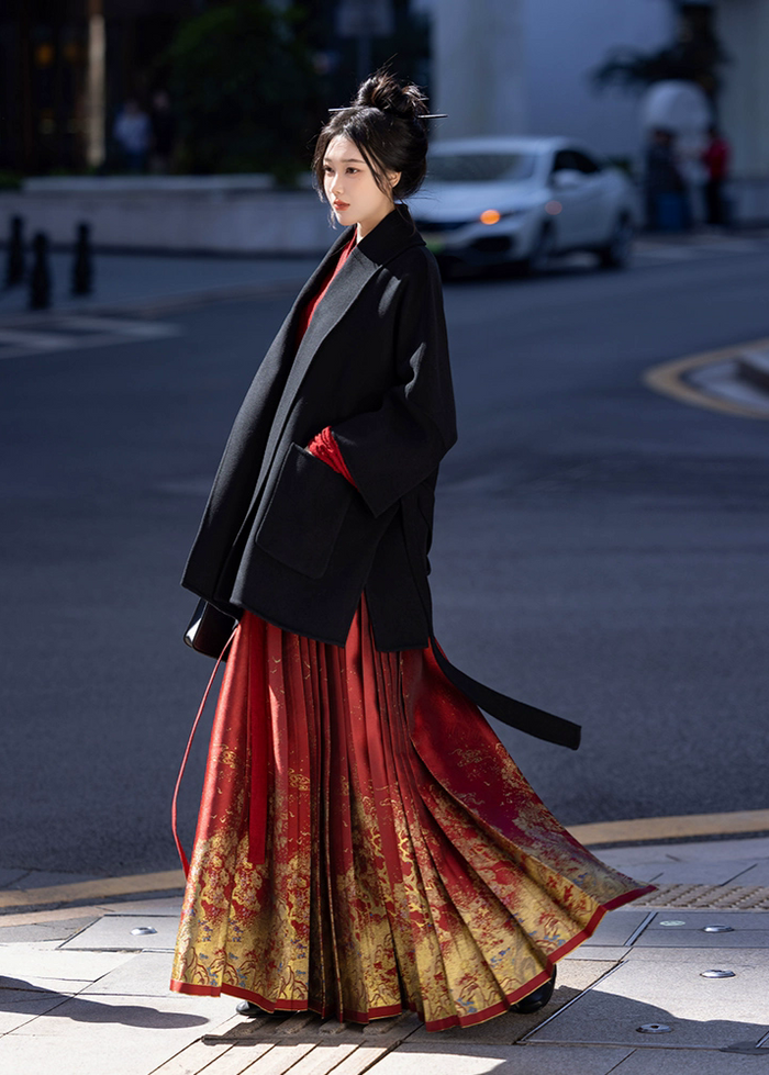 Pine Snow | 3-Piece Wool Ma Mian Set (松上雪) – NewMoonDance