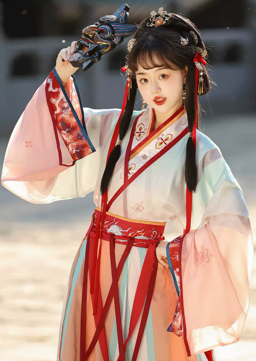 Dragon Leap | 4-Pieces Hanfu Set (鱼跃龙门) – NewMoonDance